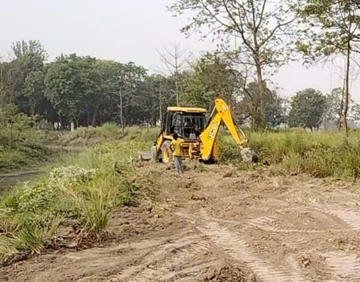 मज़दूर, मशीन और मनरेगा | प्रवक्‍ता.कॉम - Pravakta.Com